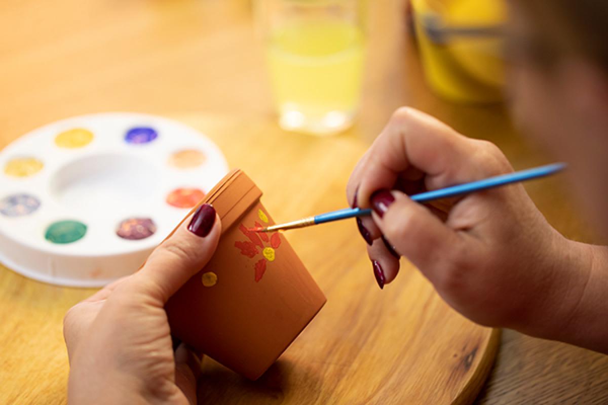 Sip, Paint, & Bloom - Dundee - St. Julian